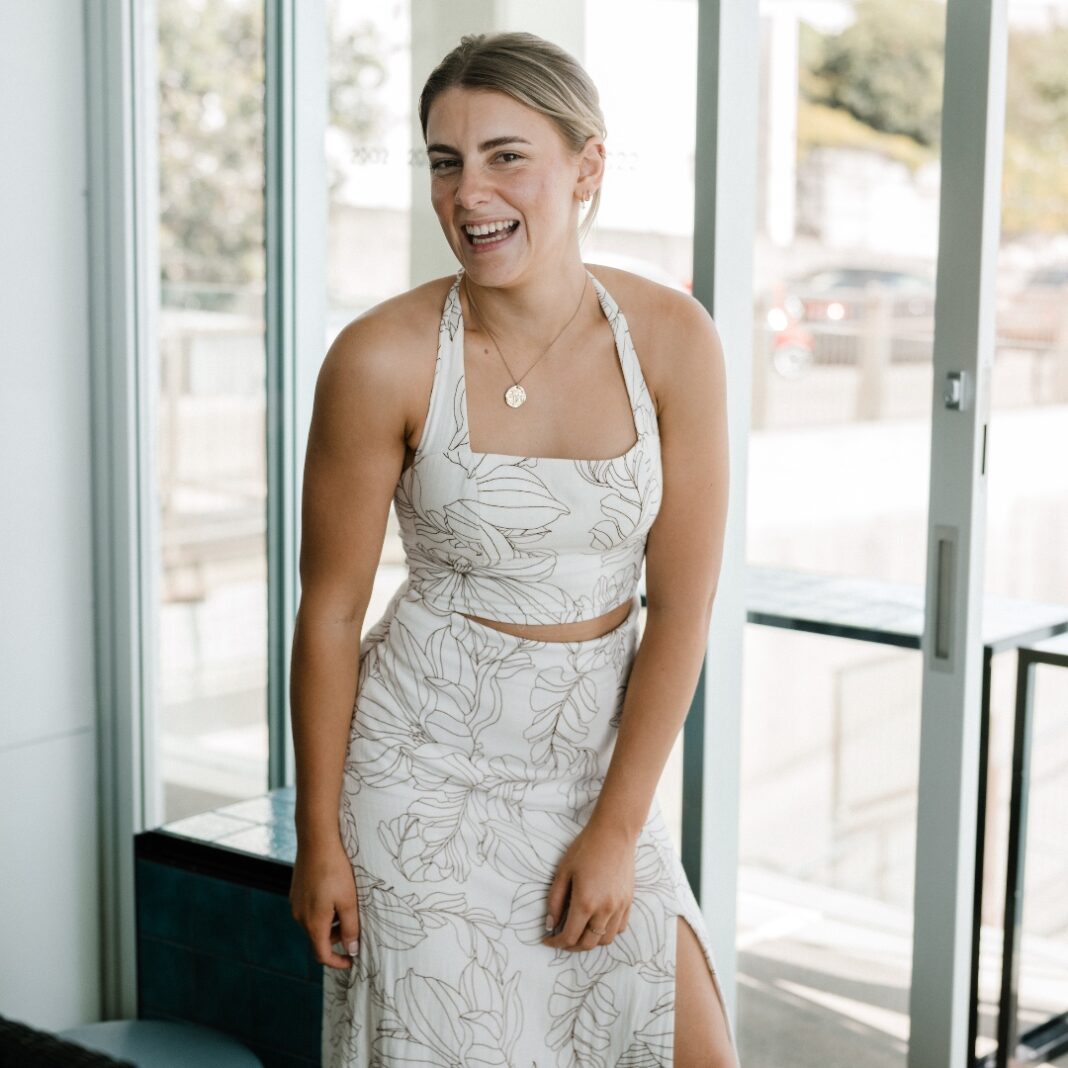 Country singer Hudson Rose | CosBeauty